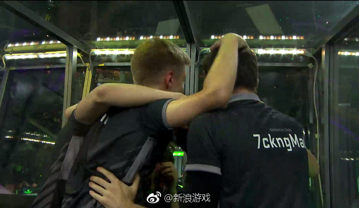 TI8国际邀请赛决赛 LGD vs OG 经过艰难的BO5，最终LGD以2