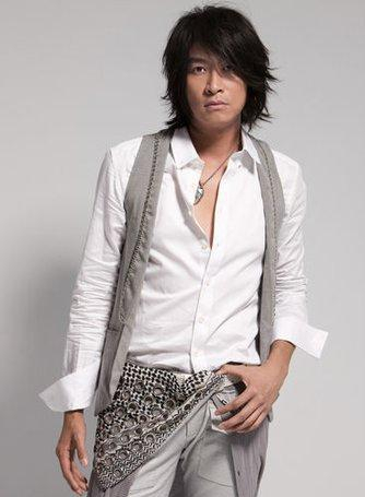 游鸿明——一个红不起来的歌手，可是你却又常常听到他的歌