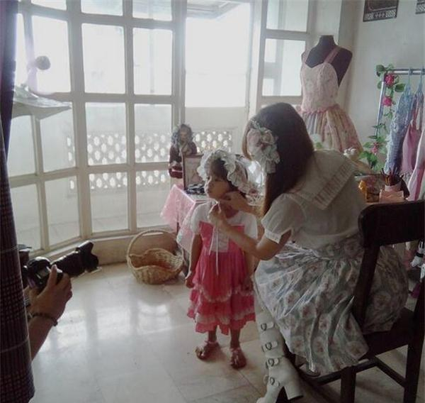 当Lo娘变成了妈妈，原来还可以把孩子这样打扮！|女儿|妈咪|日系_新浪新闻
