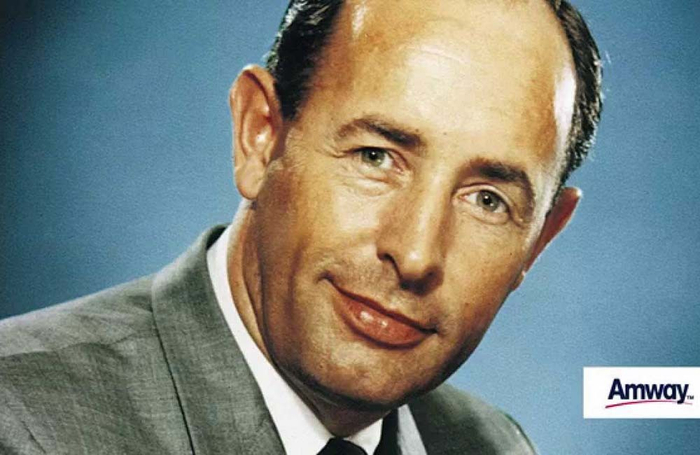 直销公司安利创始人病逝享年92岁，曾福布斯财富排行榜400内！