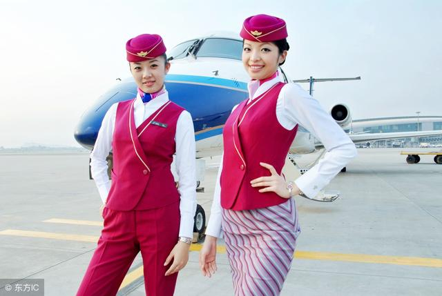 全球9大航司空姐制服大比拼！你觉得哪一家最好看？