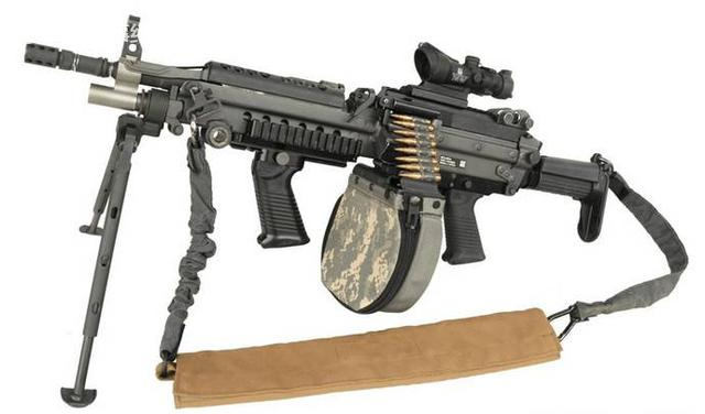 吃鸡神器第三弹——空投箱里的M249！美军步兵班的火力保证！