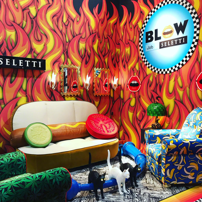 我看到的米兰国际家具展里展场布置玩的最嗨的应该是 Seletti 这个品