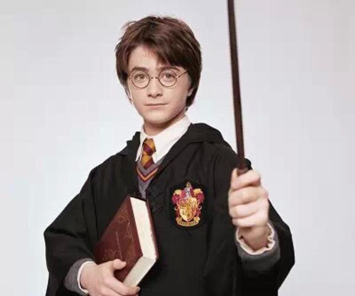 站在星座的角度，分析一下《哈利波特》里的人物角色（少年篇）|哈利波特|星座|哈利_新浪新闻