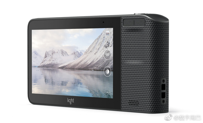 16 个镜头的 Light L16 了解一下。机身上搭载了 16 个相机模块__财经头条__新浪财经