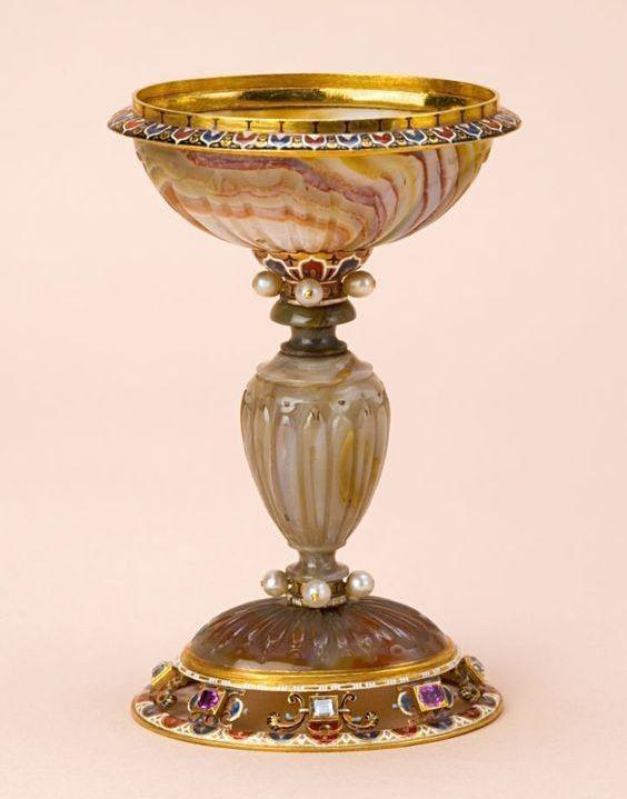 用圣杯 尽饮耶稣之血|圣杯|酒杯|基督教_新浪新闻