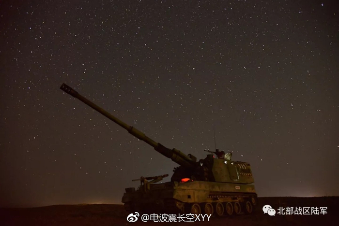 79炮旅PLZ05和PLZ83自行加榴炮