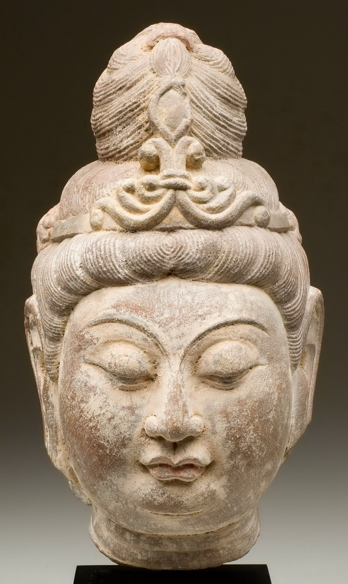 佛头，又见佛头：大量精美的佛头被人从佛像上凿下，流失海外。|博物馆|苏富比_新浪新闻