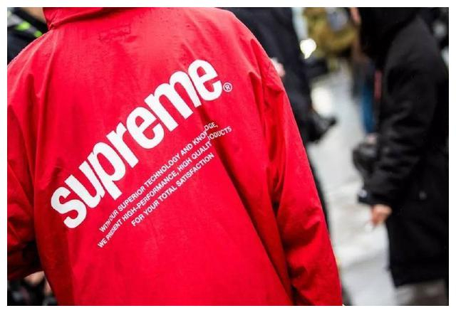 不是所有的红色都叫Supreme！潮流“至尊红”了解一下？