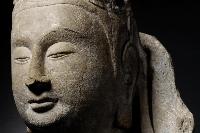 佛头，又见佛头：大量精美的佛头被人从佛像上凿下，流失海外。|博物馆|苏富比_新浪新闻