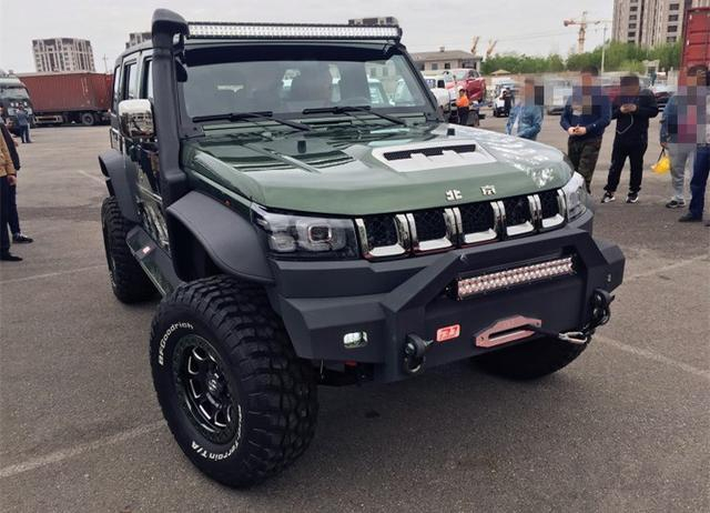 最帅国产“牧马人”！自带涉水喉、AT胎，配2.3T引擎，带四驱！