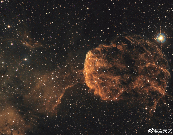 时隔半个月，第一发，水母星云（IC443）窄带，累曝345分钟