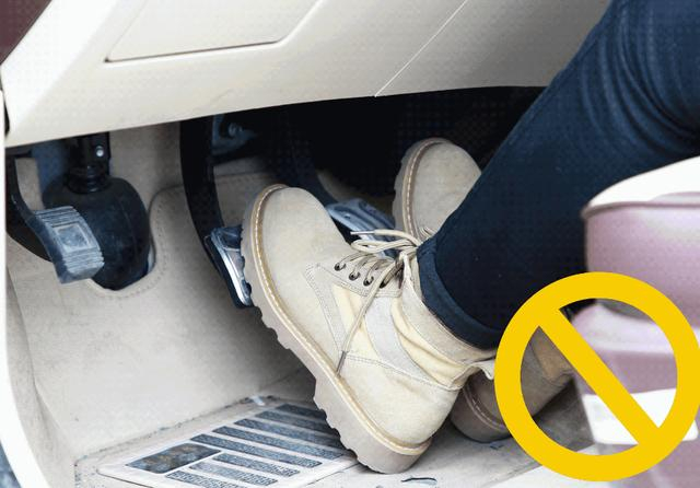 油门刹车分不清？老司机教给你这4个技巧，学会就不会再错了