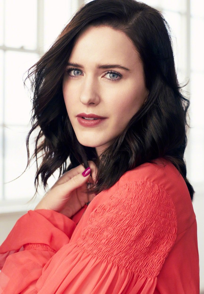 Rachel Brosnahan为《Bustle》杂志拍摄的一组时尚大片