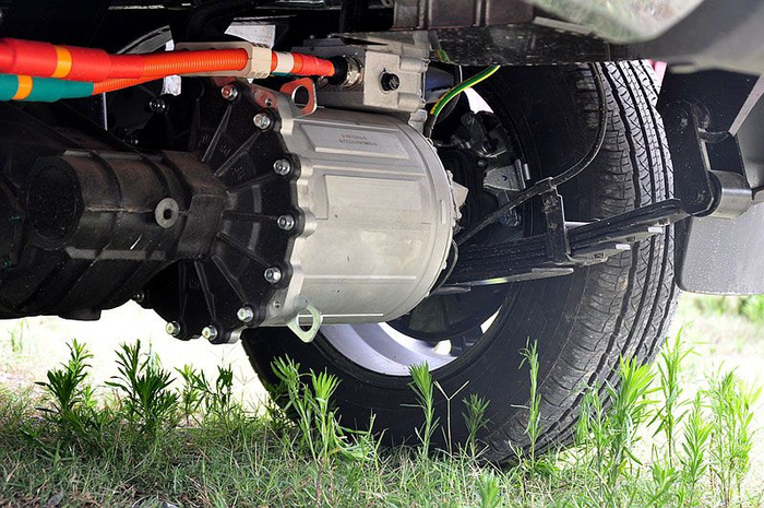 动力更强 感受郑州日产锐骐6皮卡EV