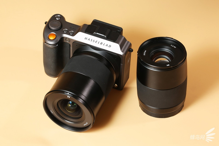 2019年6月19日，哈苏正式发布了其最新相机产品哈苏X1D II 50C相机__财经头条__新浪财经