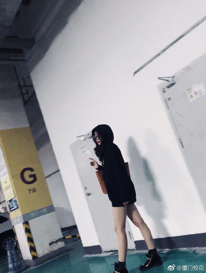 她叫吕思淇，98年，就读于厦门华厦学院，身高174cm，你觉得几分呢？