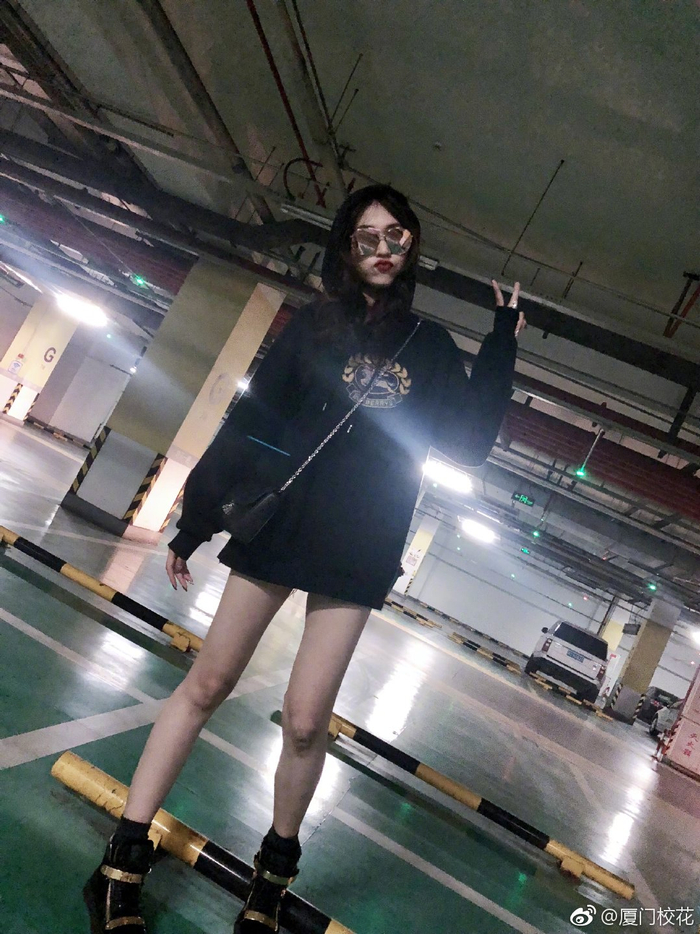 她叫吕思淇，98年，就读于厦门华厦学院，身高174cm，你觉得几分呢？