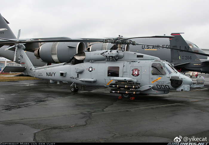 MH-60R Strike Hawk“攻击鹰”