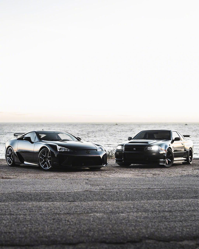 黑色雷克萨斯LFA / 战神GTR R34！