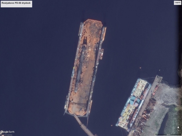 沉没的PD-50浮动船坞生前照片，可以看出如果没有PD-50的话