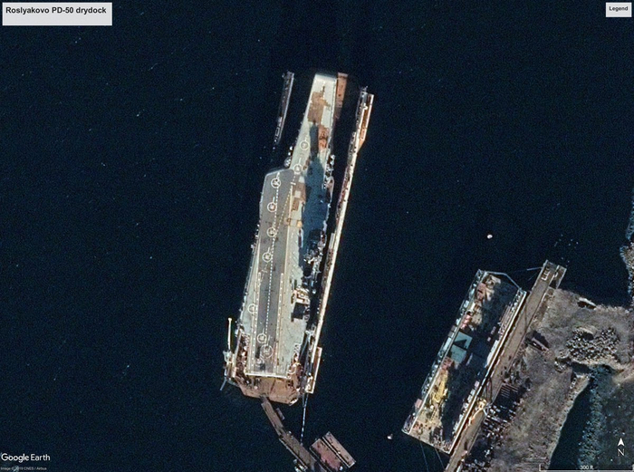 沉没的PD-50浮动船坞生前照片，可以看出如果没有PD-50的话