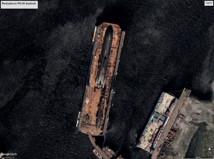 沉没的PD-50浮动船坞生前照片，可以看出如果没有PD-50的话