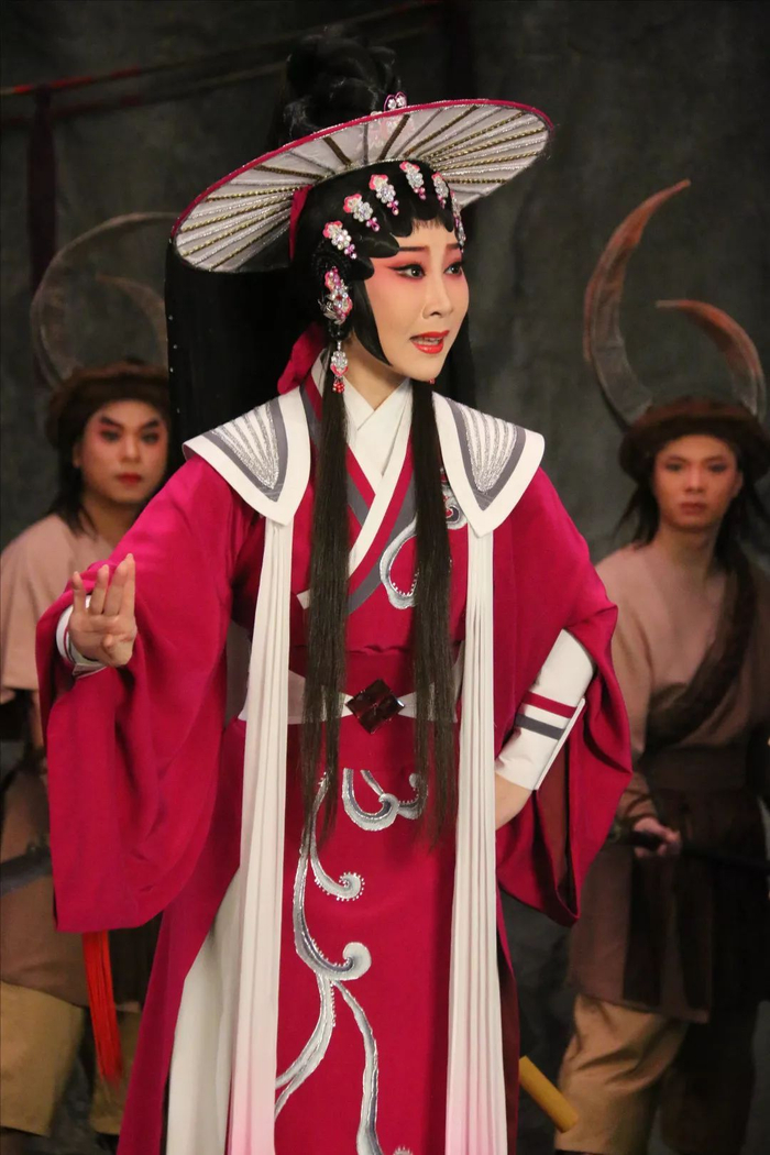 粤剧电影《南越宫词》顺利“杀青”|南越宫词|粤剧_新浪新闻