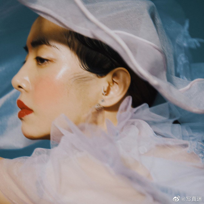 摄影师钟灵镜头下的艺人 @Zhonglin_