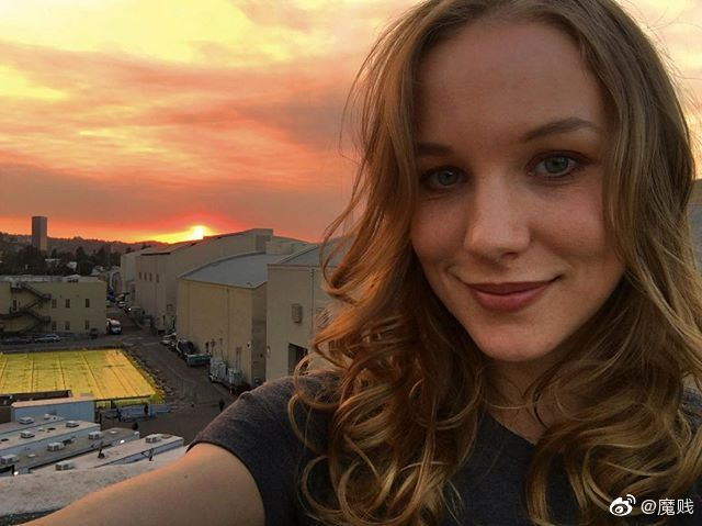 “暗夜姐妹”Merrin 的饰演者Tina Ivlev