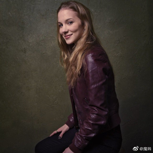 “暗夜姐妹”Merrin 的饰演者Tina Ivlev