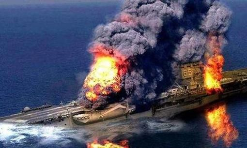 日本二战最大航母信浓号是如何沉没的？或许这也是命运吧！