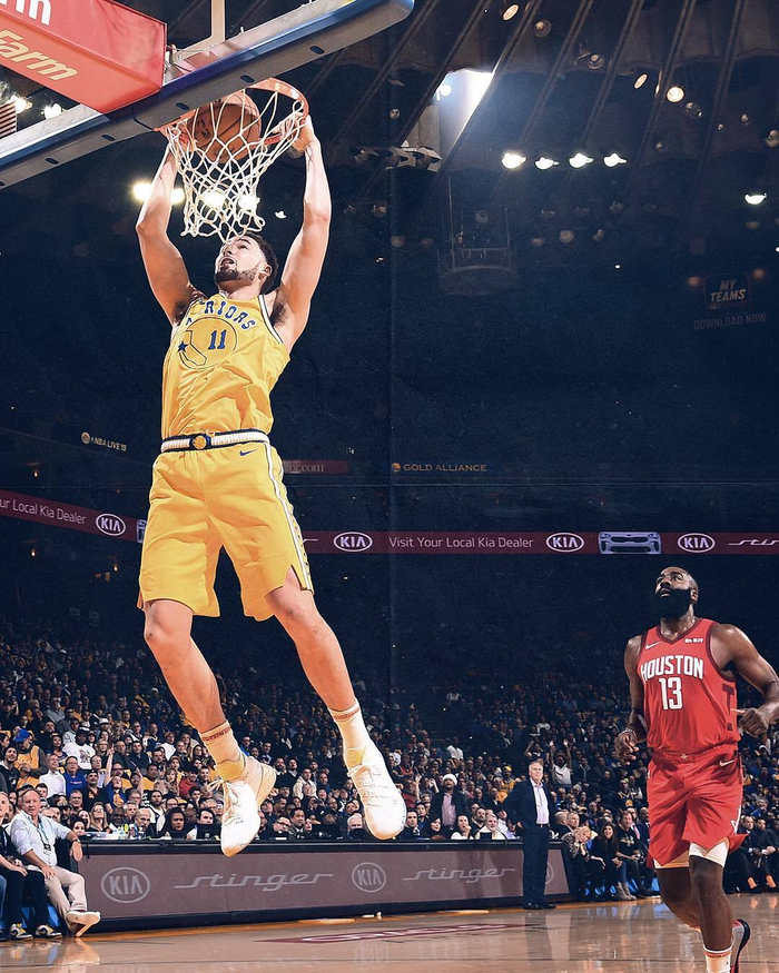 哈登逆天三分绝杀！！！火箭135-134战胜勇士