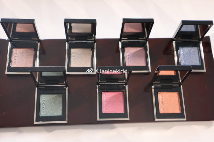 SUQQU 2019年秋季新品单色眼影Tone Touch Eyes 全15色 3700円FROS
