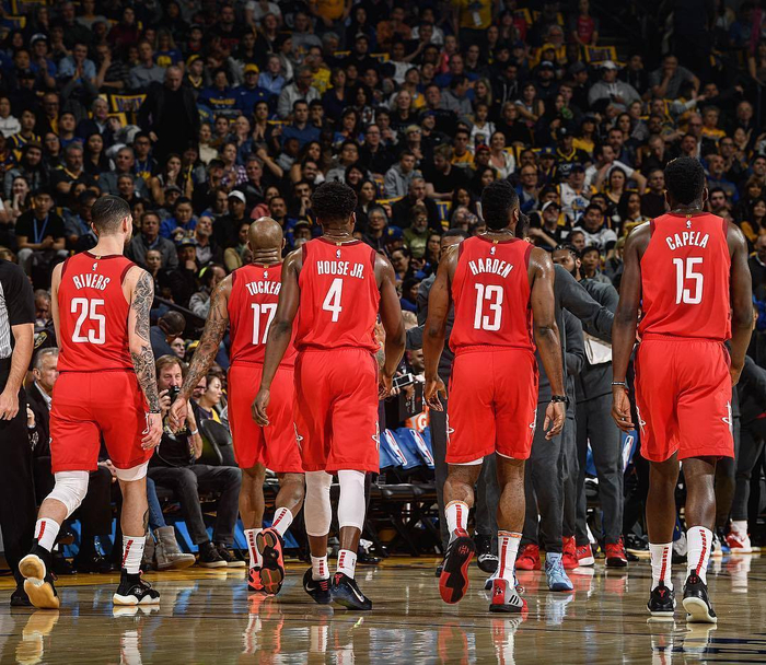 哈登逆天三分绝杀！！！火箭135-134战胜勇士