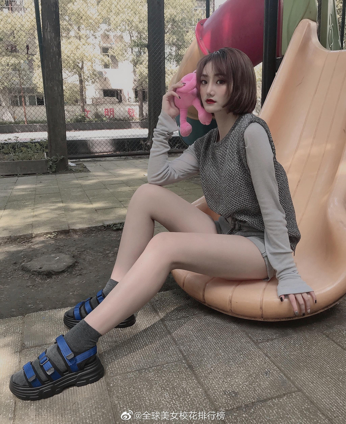 18届艺术生，研究生在读，来自湖北武汉，身高172cm，你觉得几分？