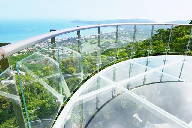 广东首座7D悬空玻璃桥！360°透明视角，等你挑战！