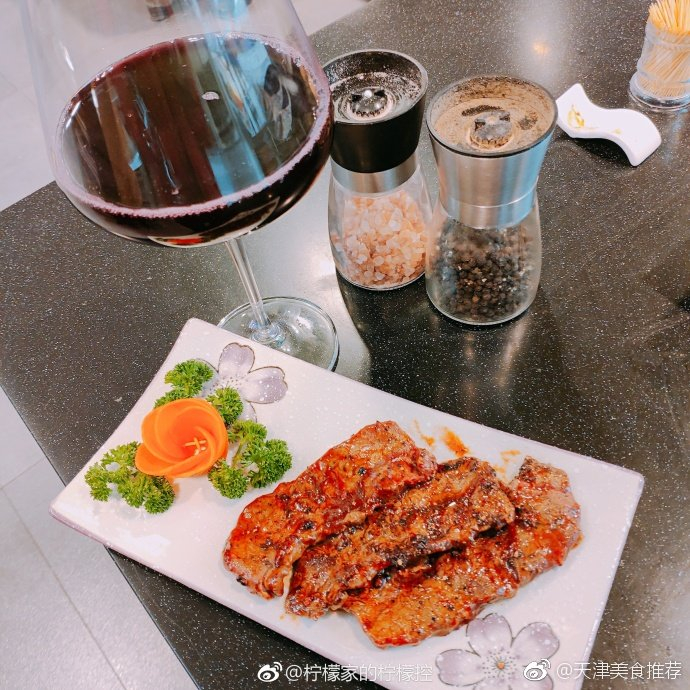 大悦城负一层blt超市逛了很多年，和ole都是华润旗下高端品牌