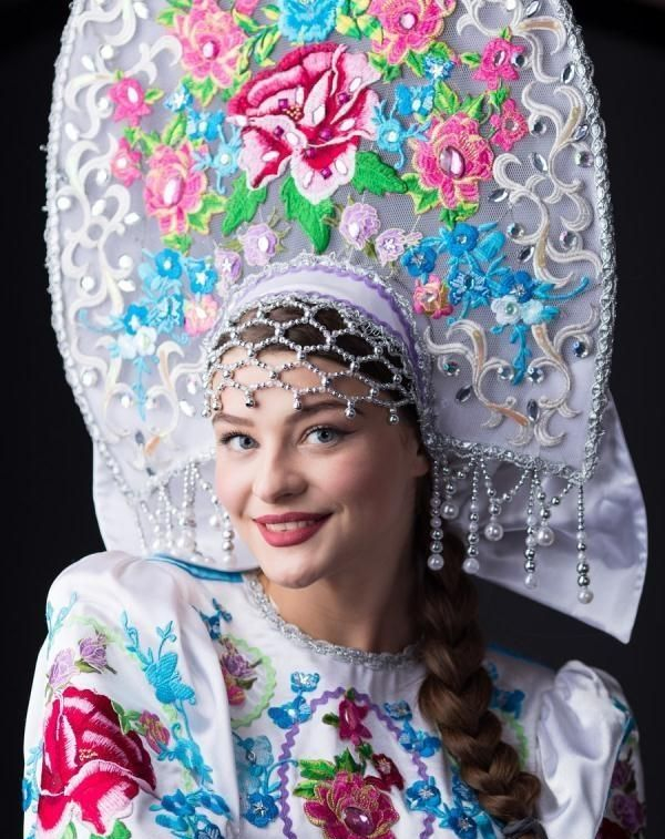 中国的俄罗斯族人对于俄罗斯这个国家有什么看法？听听他们怎么说