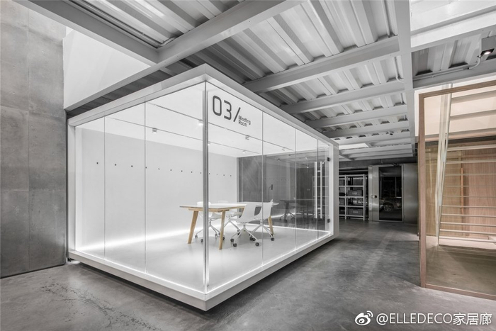 广东，移动的玻璃盒子营造空间丰富性和功能多样性