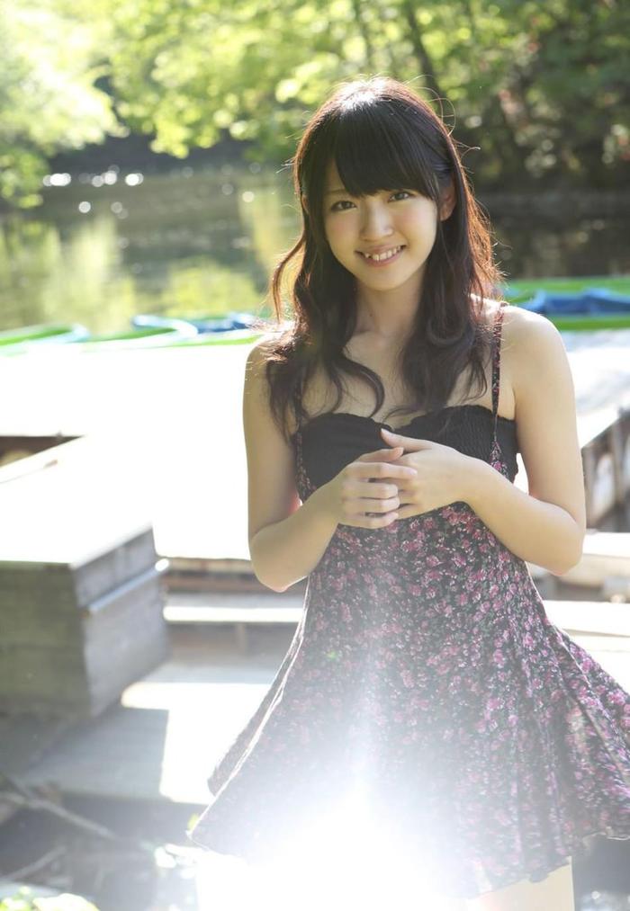 日本校花美女写真 更多美女校花,可以进我微博看!