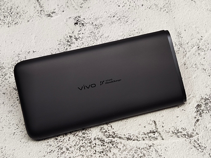 vivo充电宝实测，一专多能型“人才”！__财经头条__新浪财经