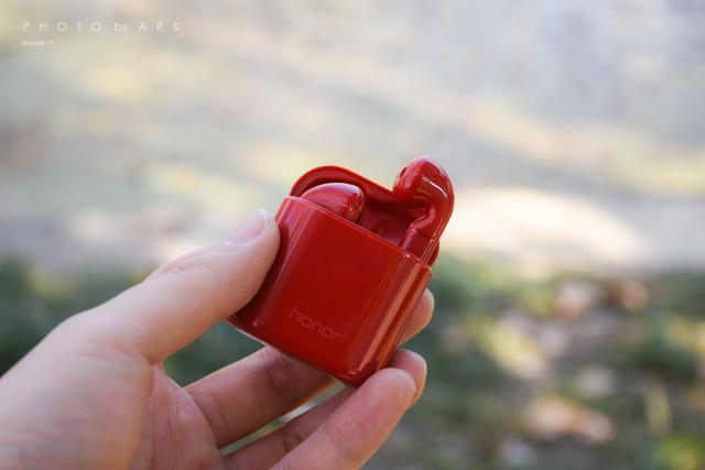 荣耀FlyPods Pro：精致的真无线耳机，799元值得一买！__财经头条__新浪财经