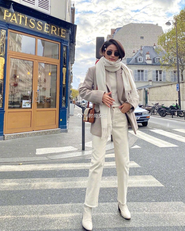 谁说冬天不适合浅色，来自韩国博主elborn_doris的9套浅色穿搭