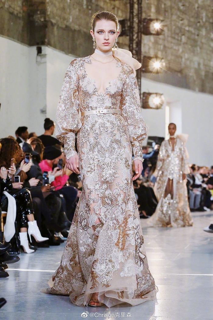 Elie Saab 2020 春夏高定系列 ┊ 金碧辉煌的女神雕塑