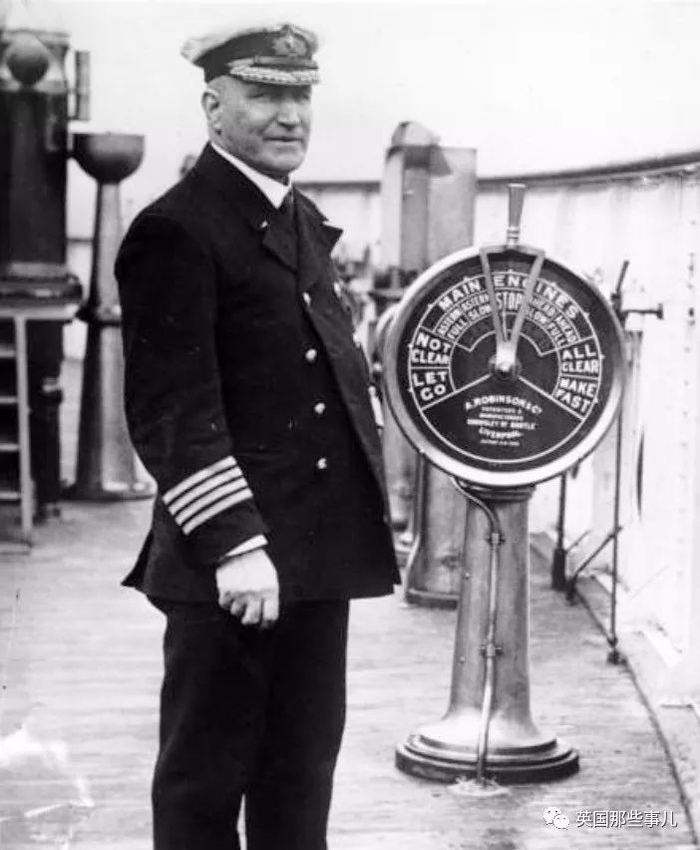 一生两次经历旷世船难，两次死里逃生，他的故事，至今闪光...