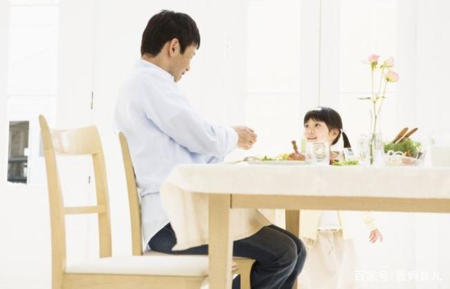 想要孩子身心健全，爸爸要带孩子做这几件事，妈妈替不了