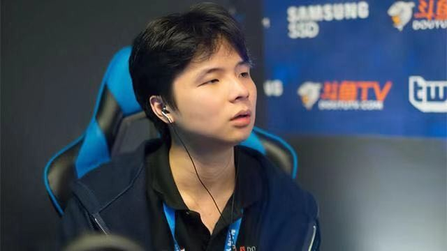 DOTA2：cty直播谈论自己的职业生涯，曾经做过不少傻事！