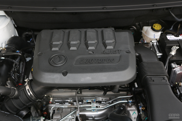 东风风行新款T5/T5L上市 指导价6.99万元起