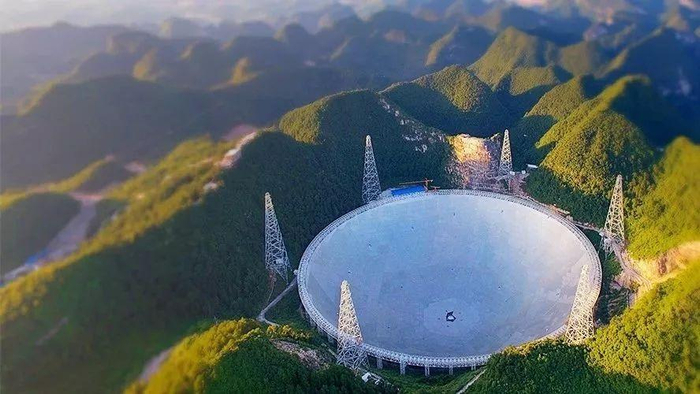 世界最大的望远镜：整个工程耗时22年，就在我们中国，你想去看吗